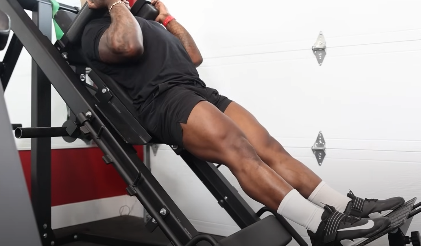 How to Do Hack Squats? - Rio Linda Fitness