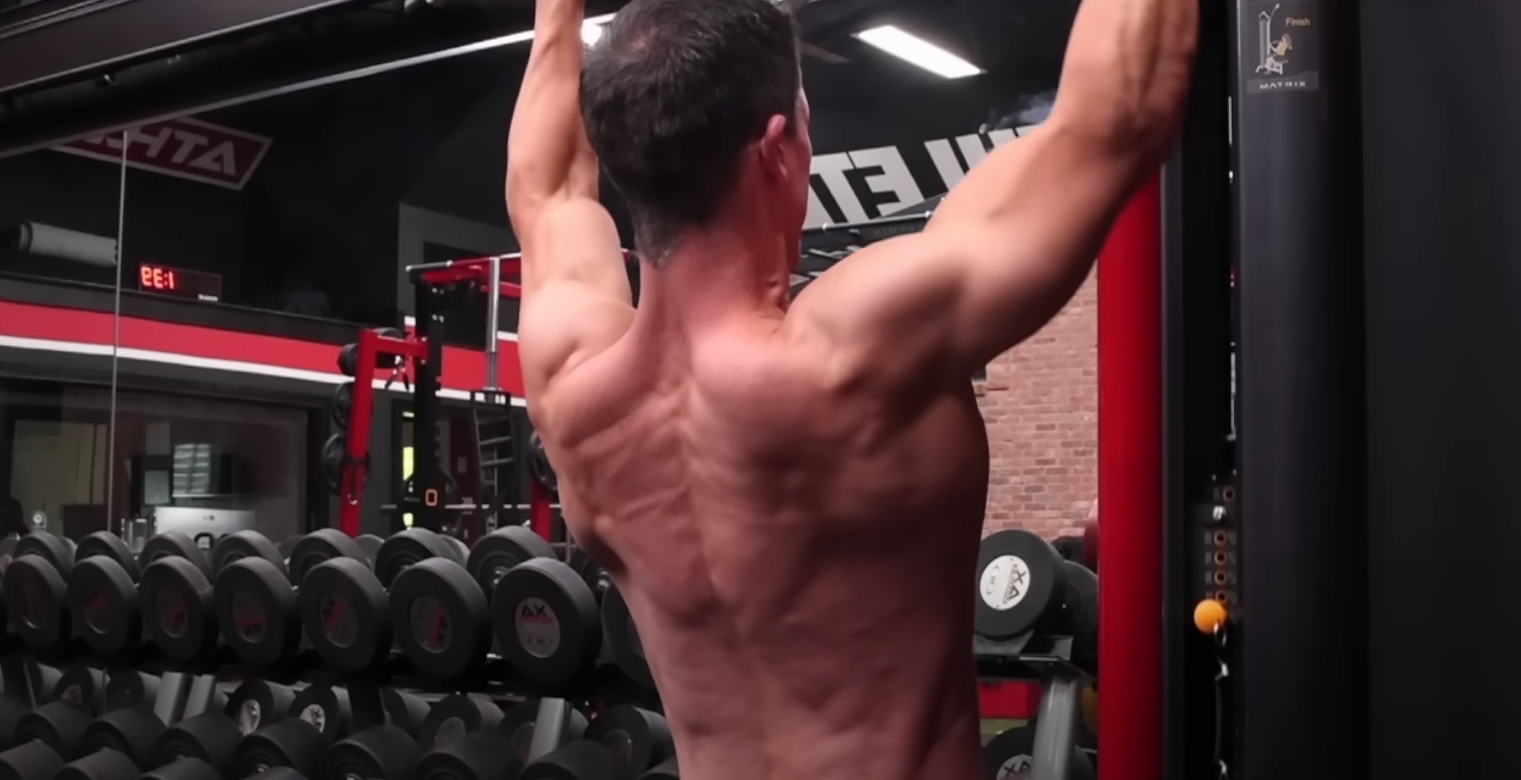 What Does Close Grip Lat Pulldown Work? - Rio Linda Fitness